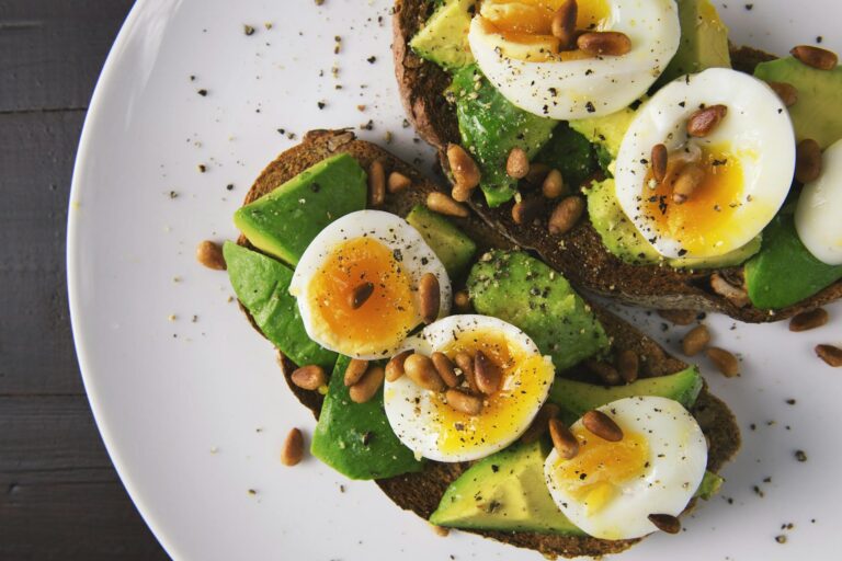 How to Track Macros: A Practical Guide for Athletes - RepReturn